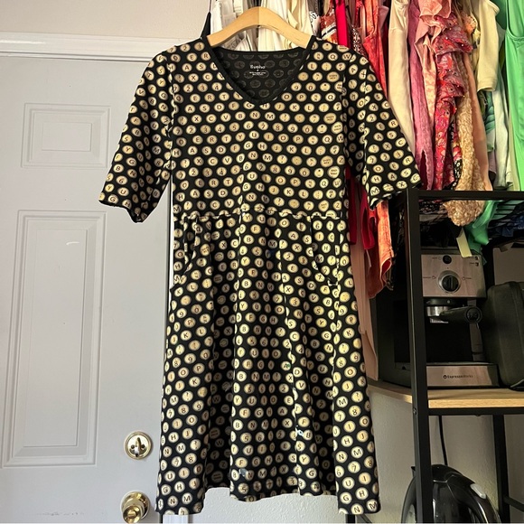 Svaha | Dresses | Svaha Black Cream Letter Alphabet Dot V Neck Organic ...